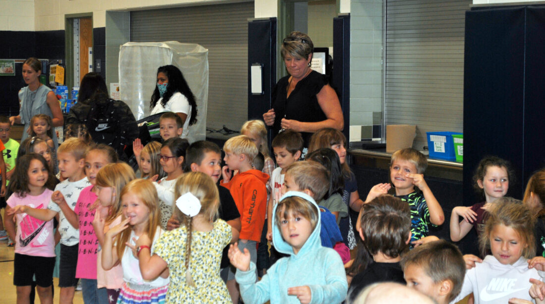 Mill Hall Elementary hosts hundreds for Grandparents Day | News, Sports ...